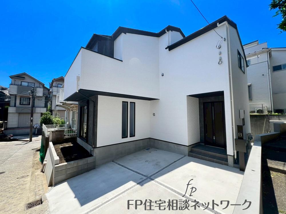 【ホームズ】☆完成しました☆週末現地見学会開催☆並列駐車2台可☆収納充実4LDK♪｜横浜市鶴見区、東急東横線「菊名」駅 徒歩10分の新築一戸建て